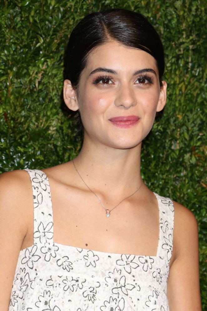 Sofia Black Delia