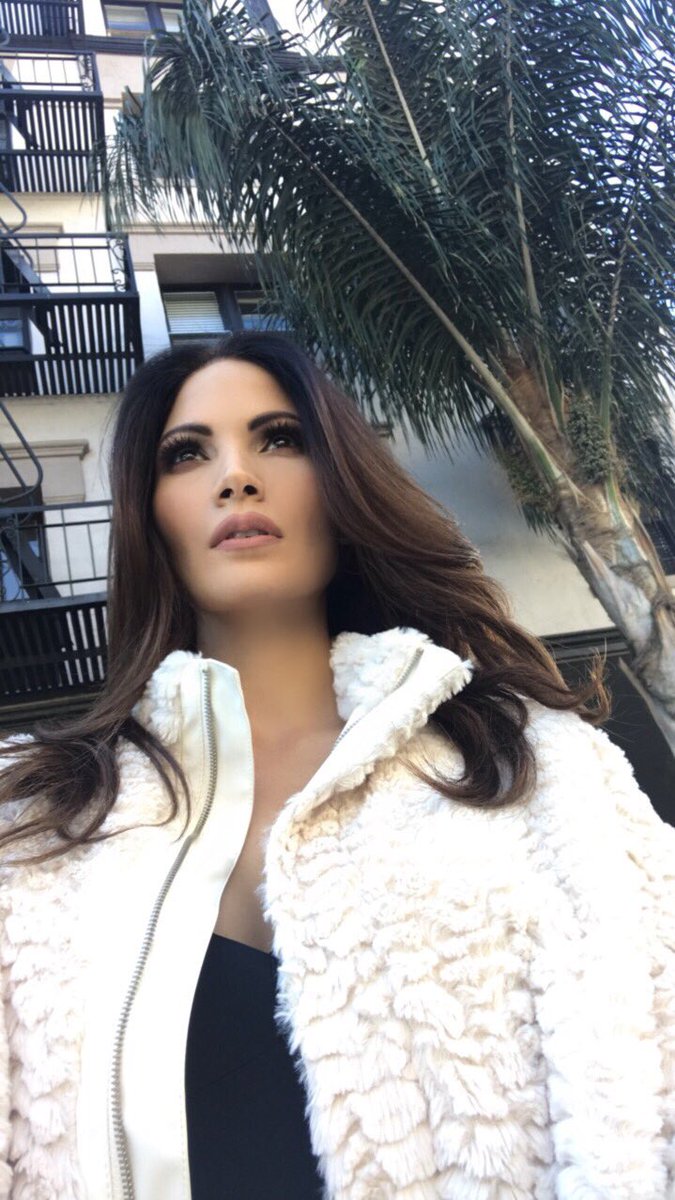 Picture of Cynthia Olavarría