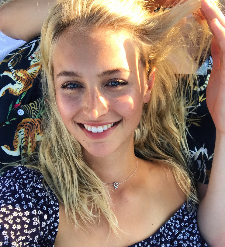 Lilly Lueesse image