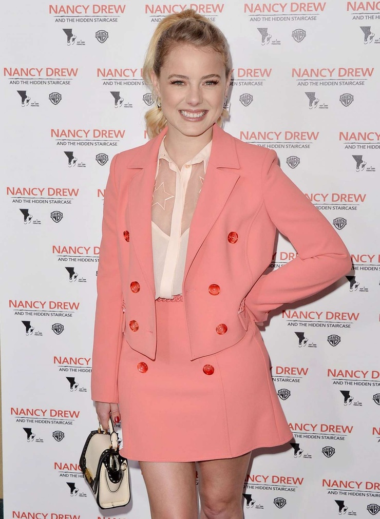 Laura Slade Wiggins image