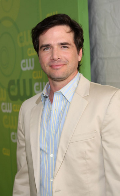 Image of Matthew Settle