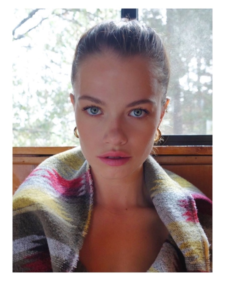 Picture of Hailey Clauson