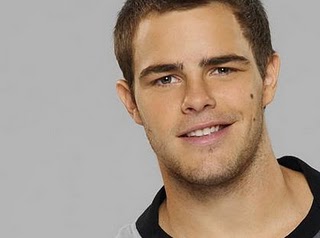 Picture of Peter Lanzani