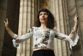 Picture of Alina Reyes