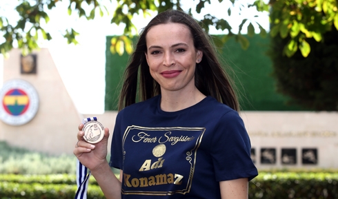 Eda Erdem picture