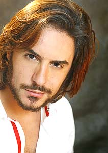 Picture of Ricardo Tozzi