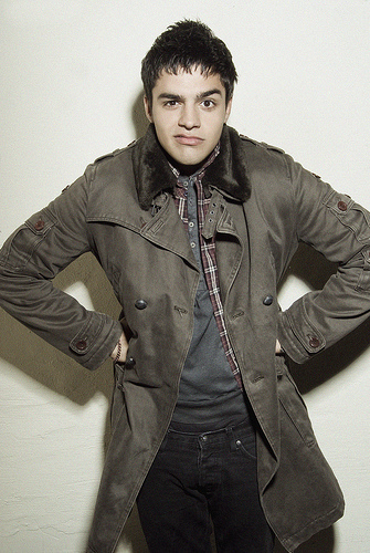 Picture of Sean Teale