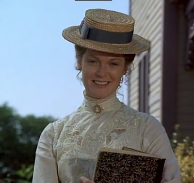 Picture of Elizabeth Hartman