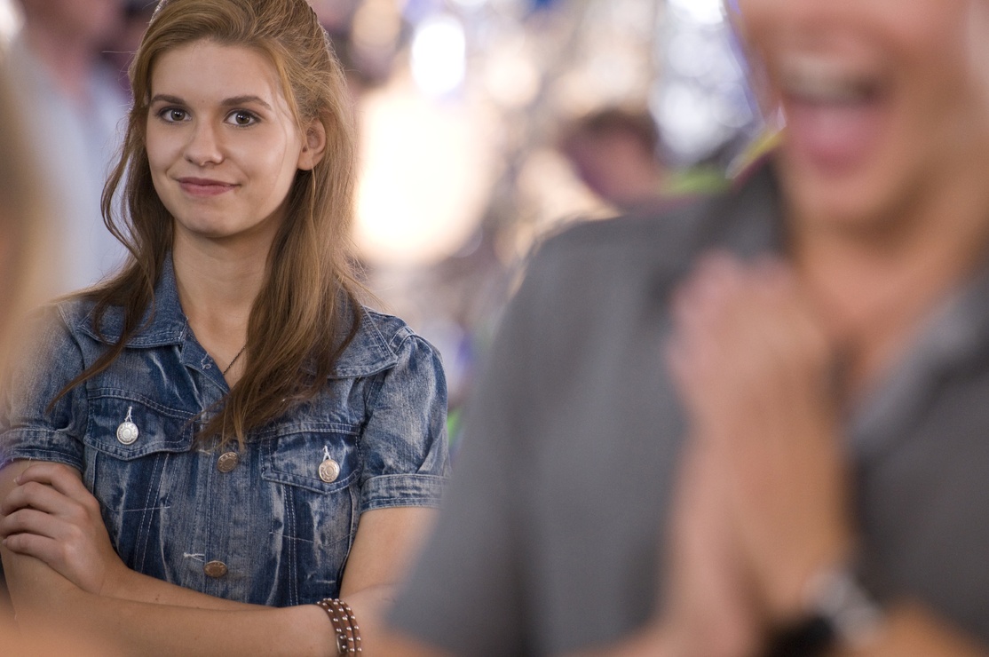 Philippa Coulthard as Amber in Lightning Point (Al