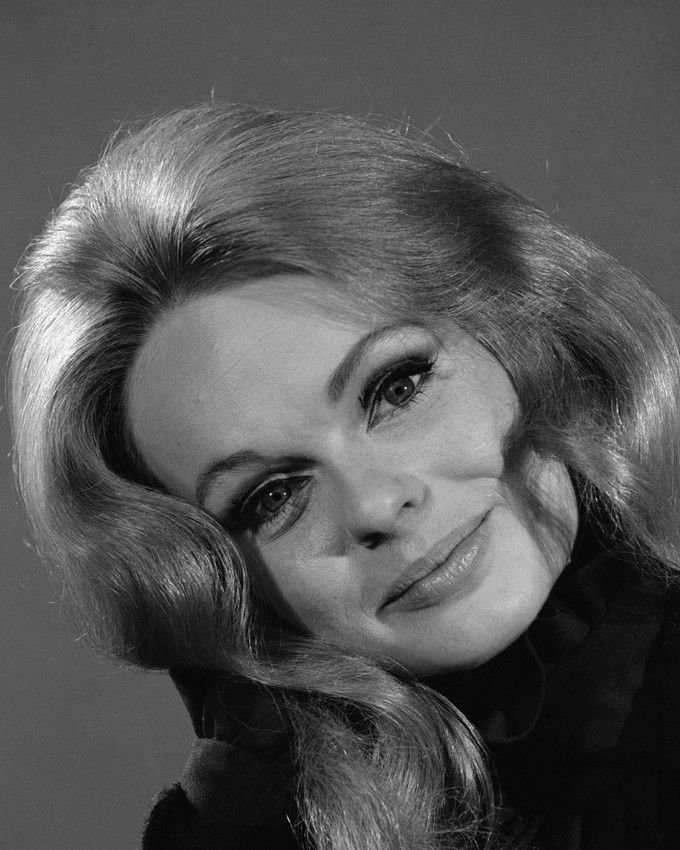 Picture of Lynda Day George