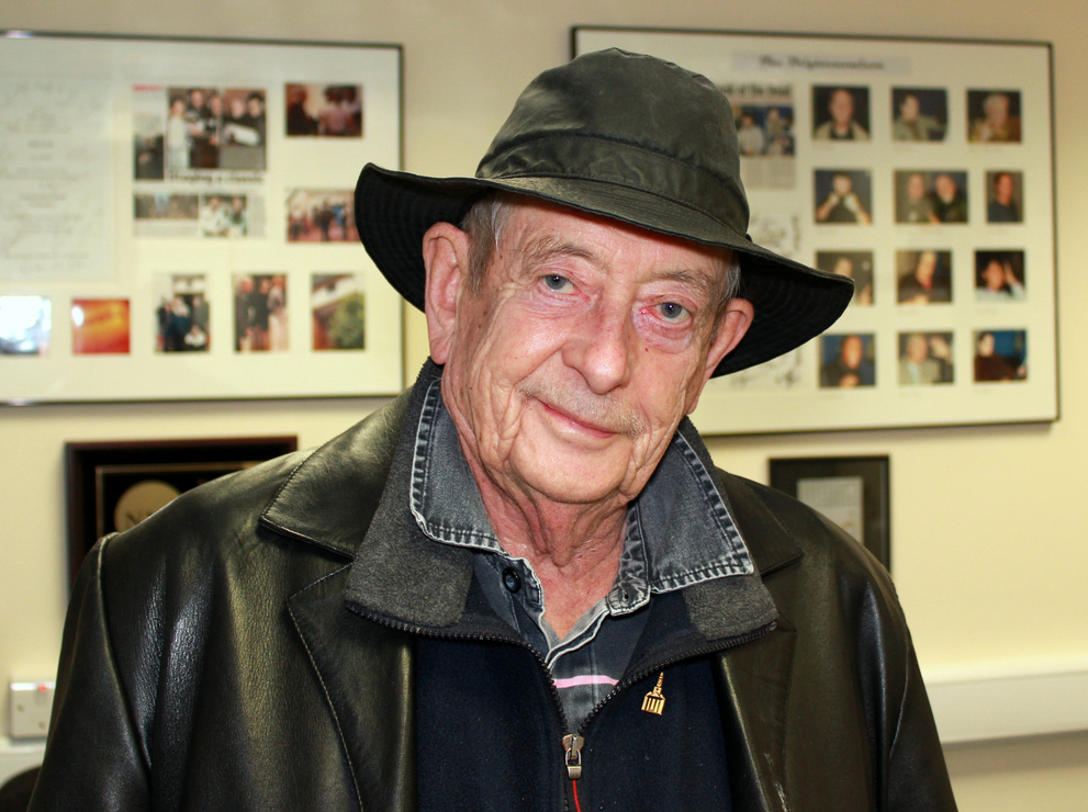 Picture of Derek Fowlds