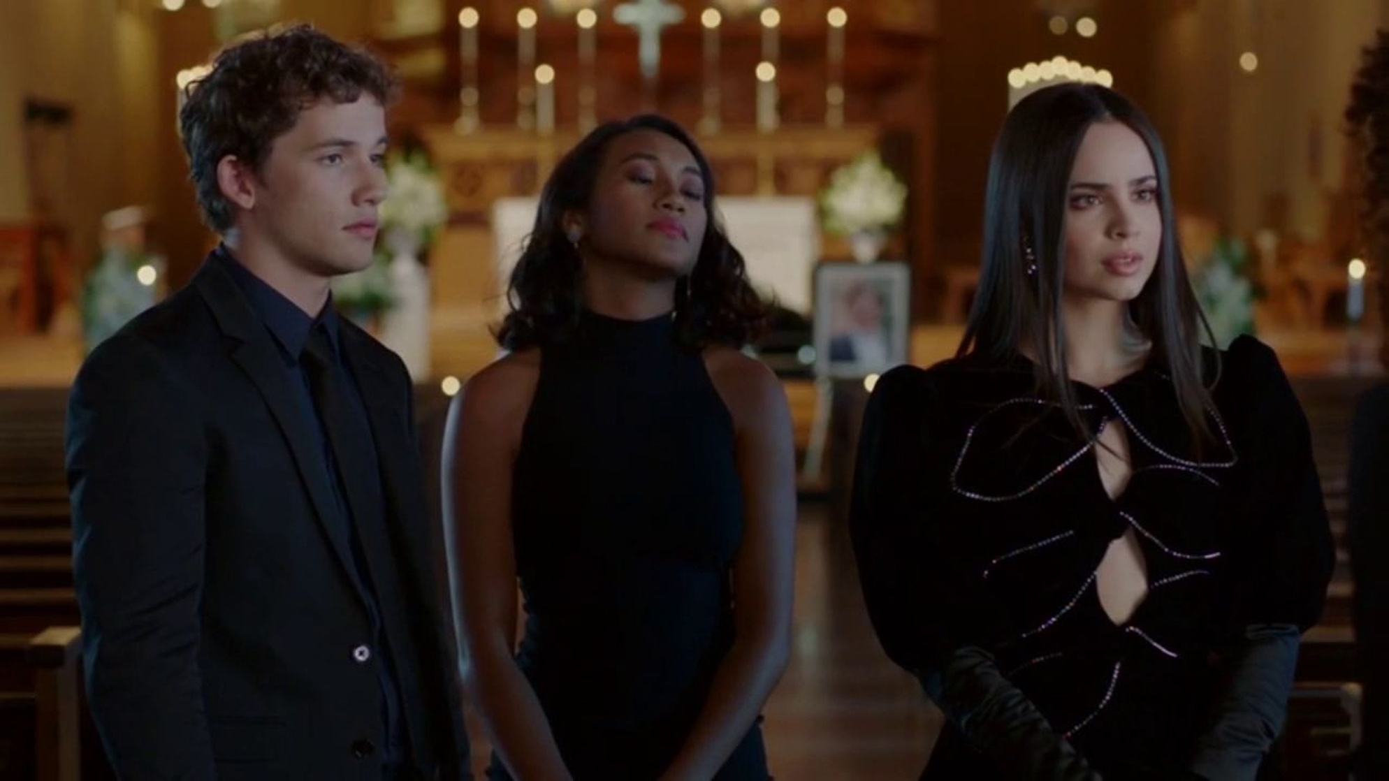 Pretty Little Liars: The Perfectionists