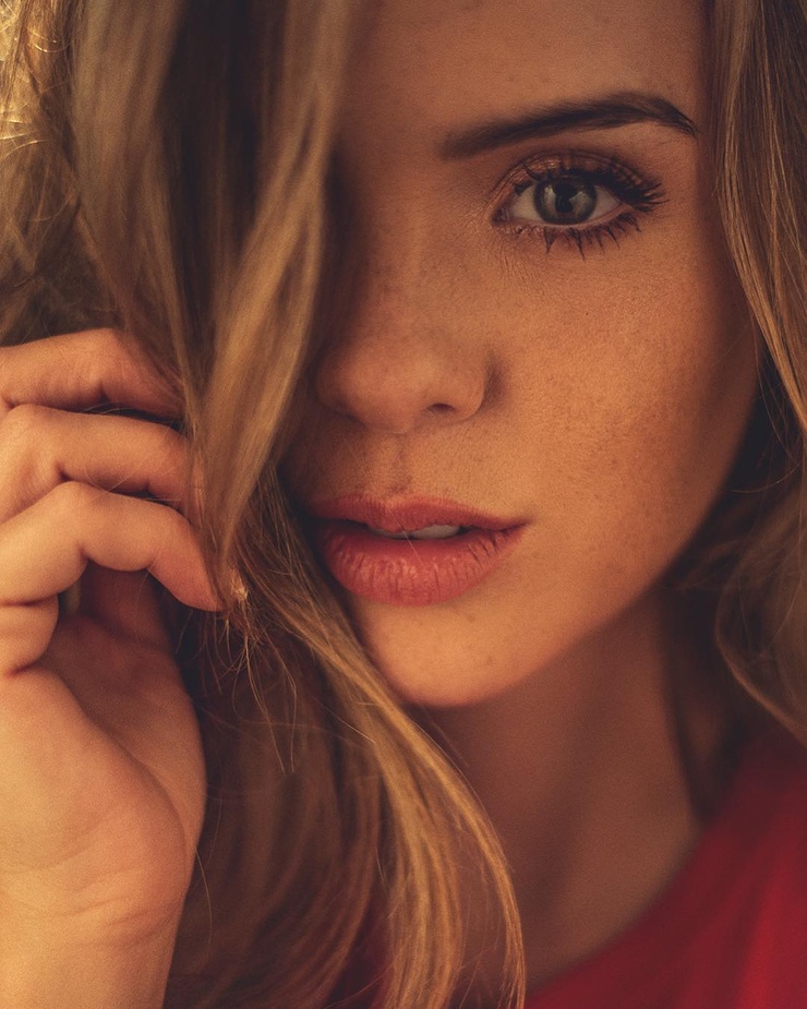 Picture of Laura Restrepo II