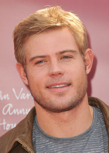 Trevor Donovan picture