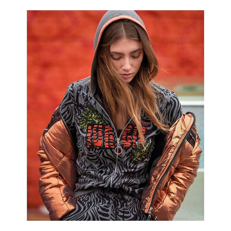 Picture of Lorena RAE