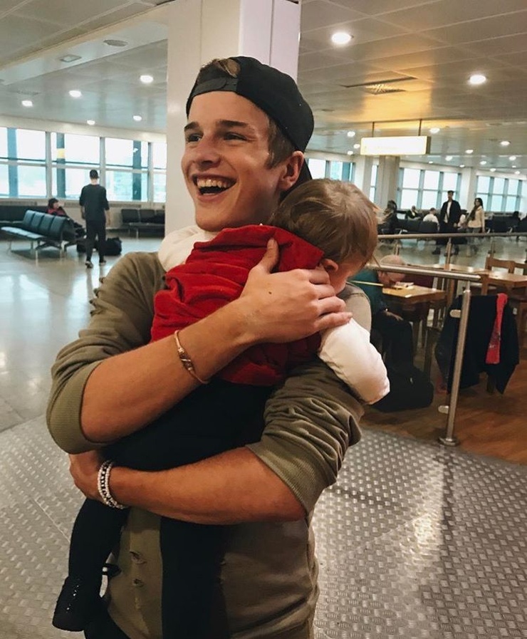 Picture of Alex Lange