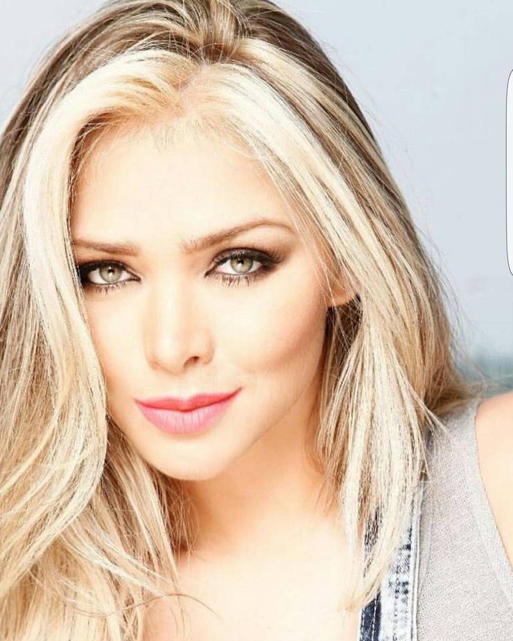 MARCELA MUNOZ picture