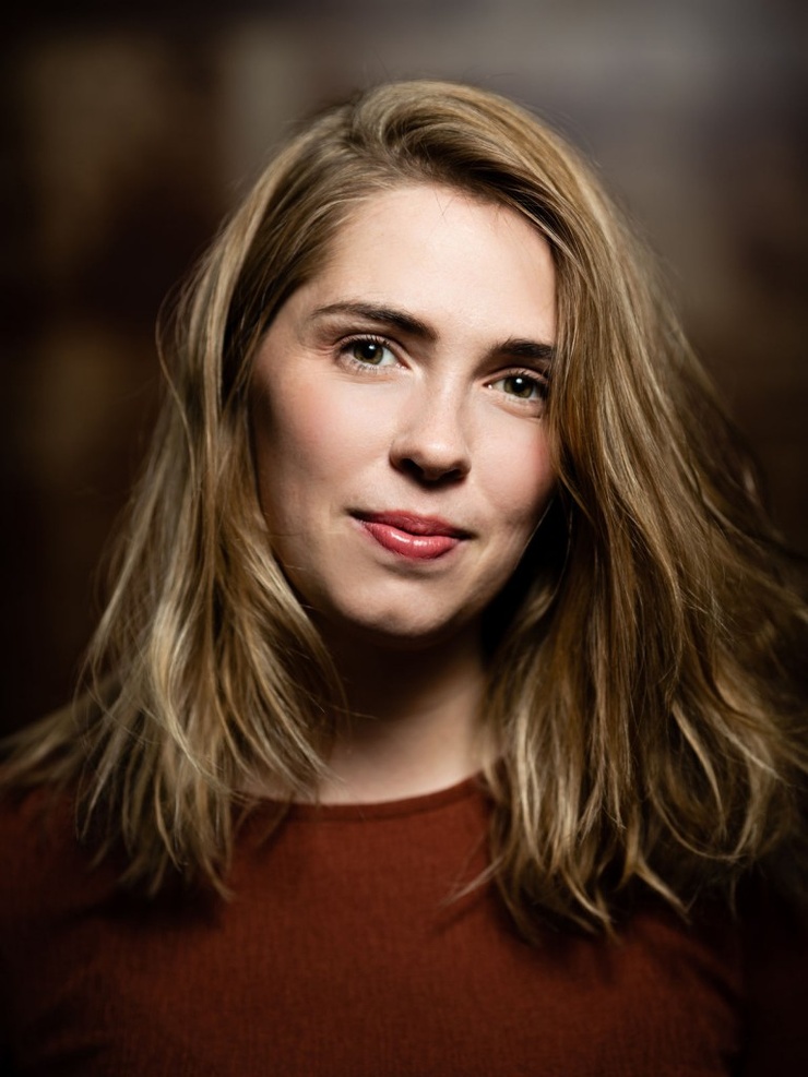 Emily Schmeller image