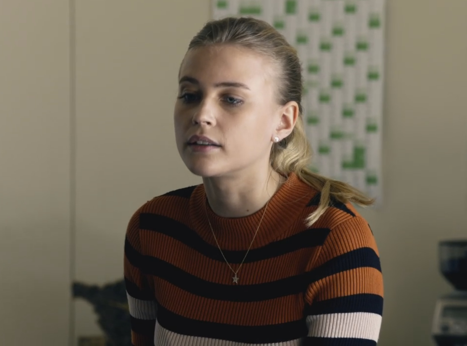 Jeanne Goursaud as "Lisa"