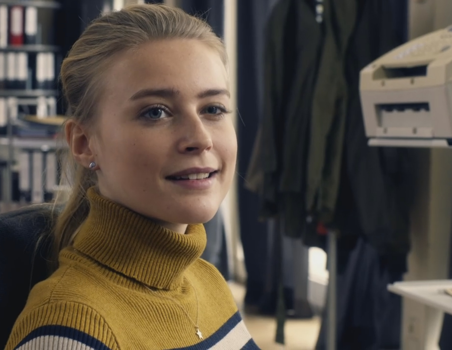 Jeanne Goursaud as "Lisa"