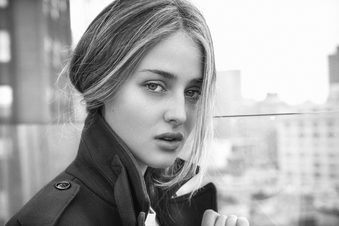 Picture of Anna Van Patten