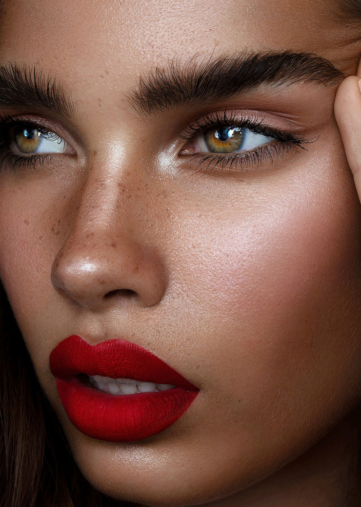 Picture of Hana Cross