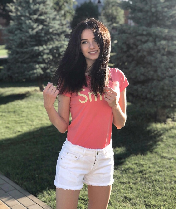 Tanya Pasevich image