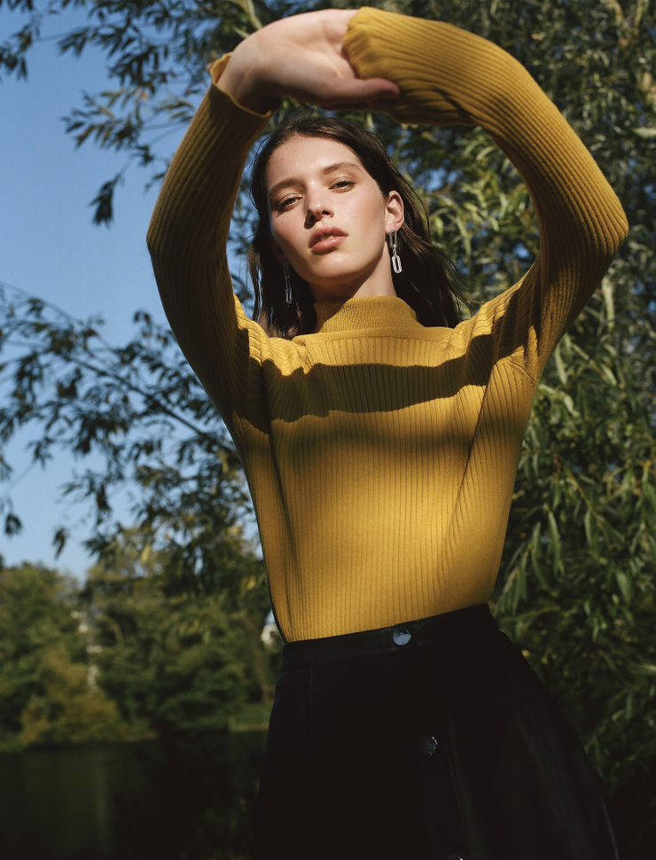 Picture of Lottie Hayes