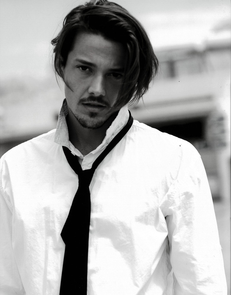 Image of Rob Moore (model)