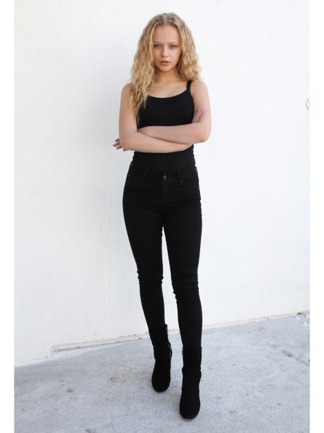 Picture of Amiah Miller