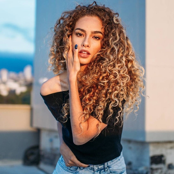 Picture of Flávia Santiago