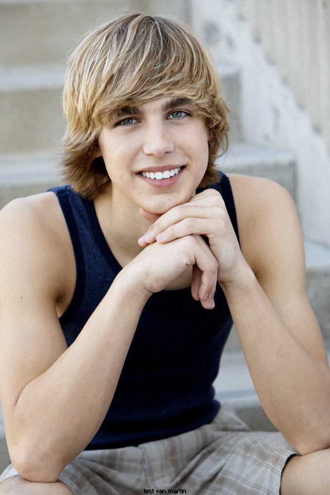 Picture of Cody Linley