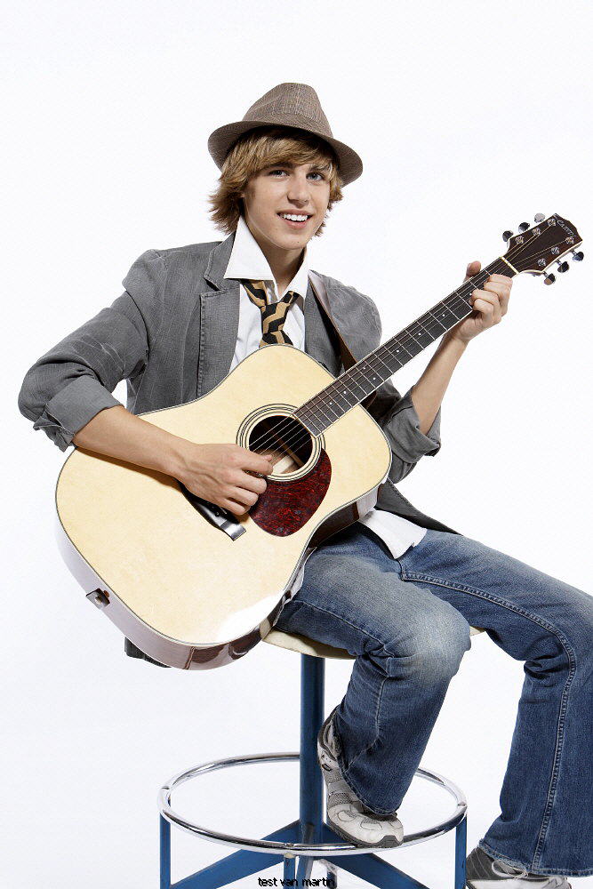 Picture of Cody Linley