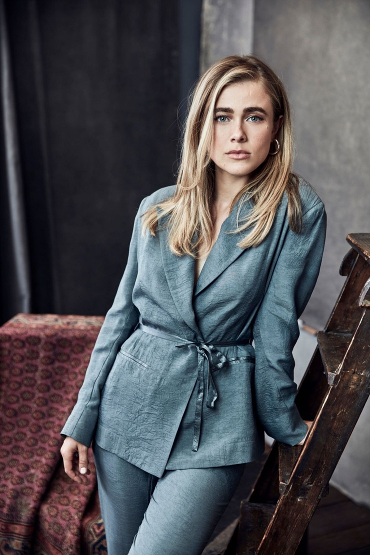 Picture of Melissa Roxburgh