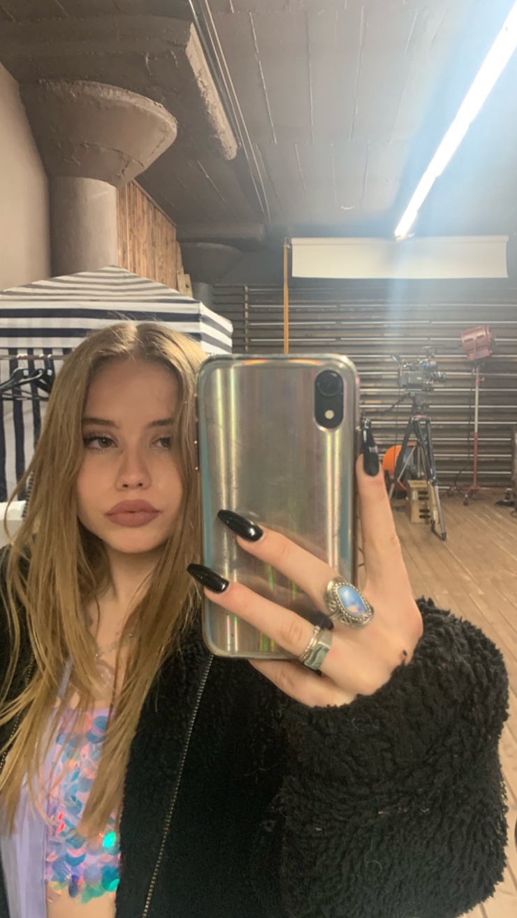 Picture of Lexee Smith