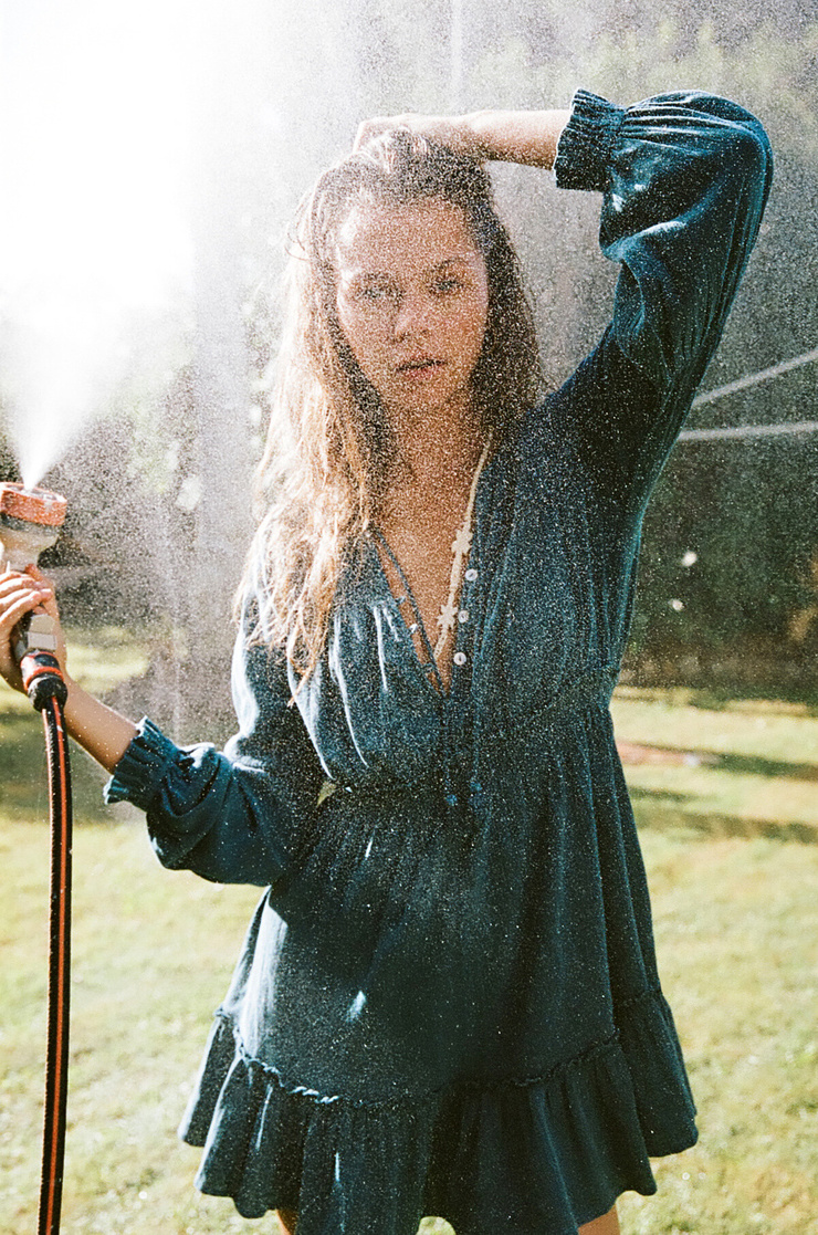 Alannah Walton picture