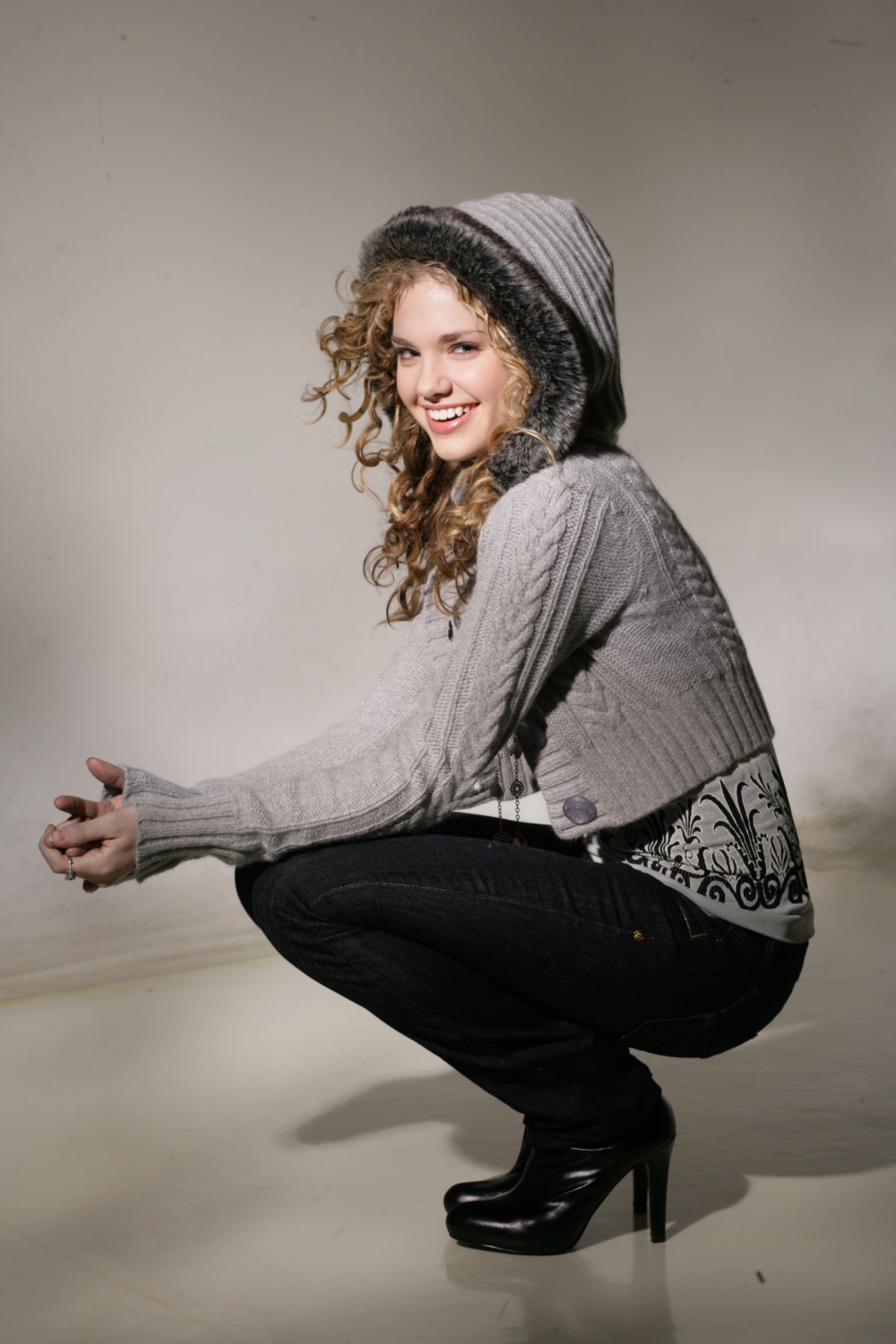 Mackenzie Mauzy picture