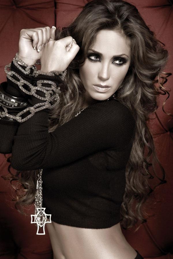 Picture of Anahí