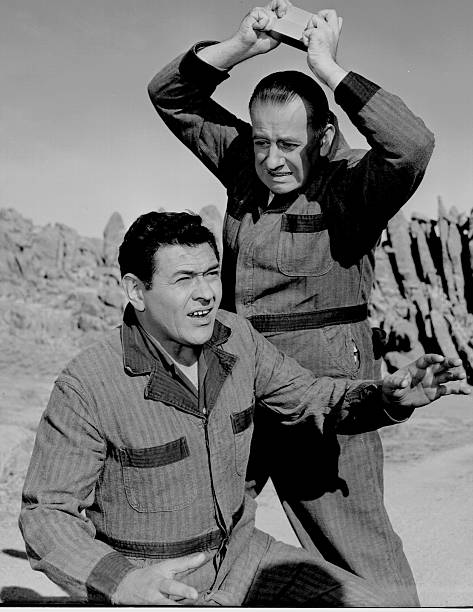 Simon Oakland, Oscar Beregi