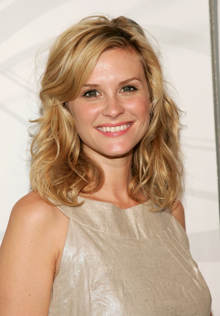 Picture of Bonnie Somerville