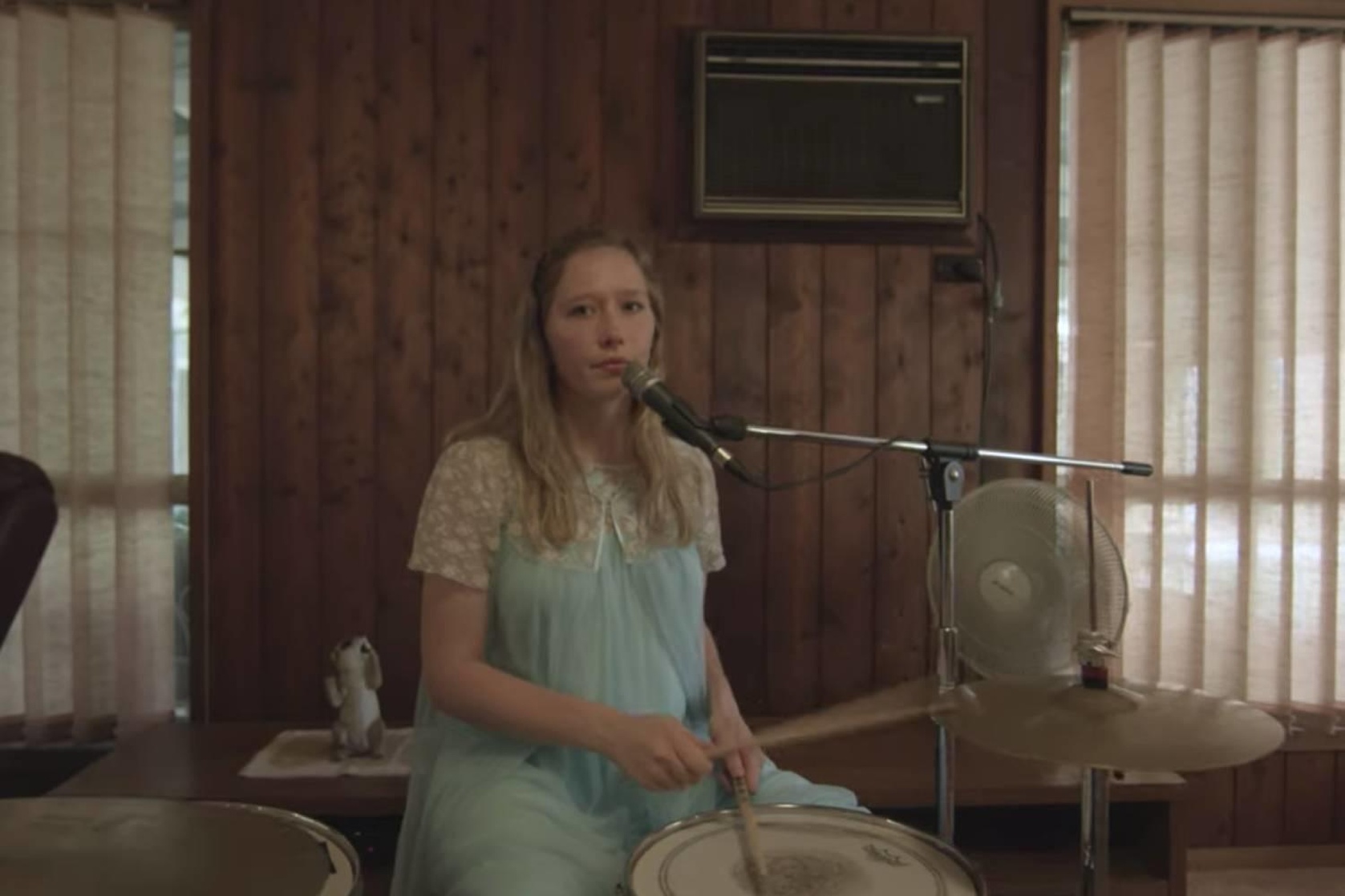 Picture of Julia Jacklin
