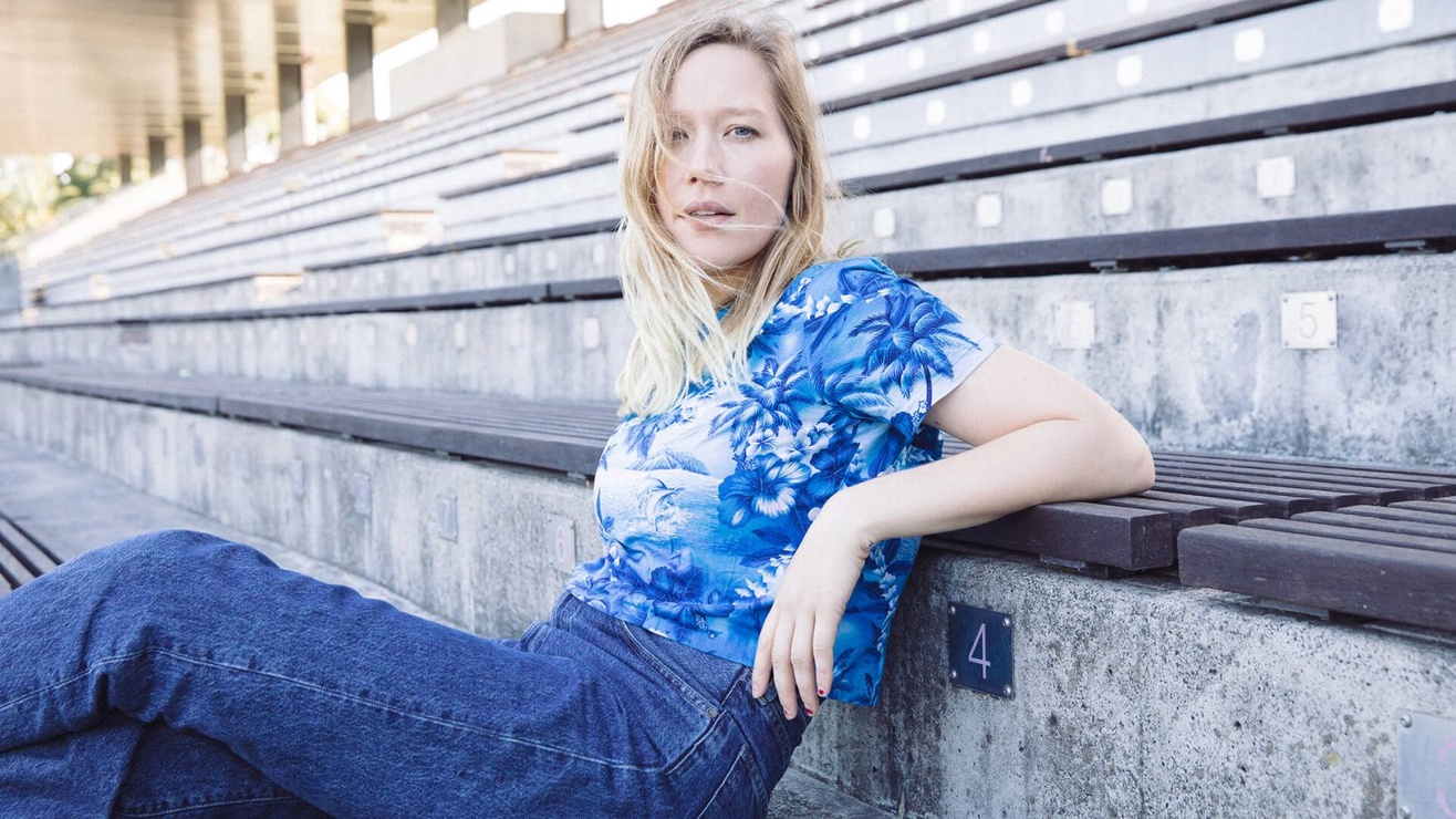 Picture of Julia Jacklin