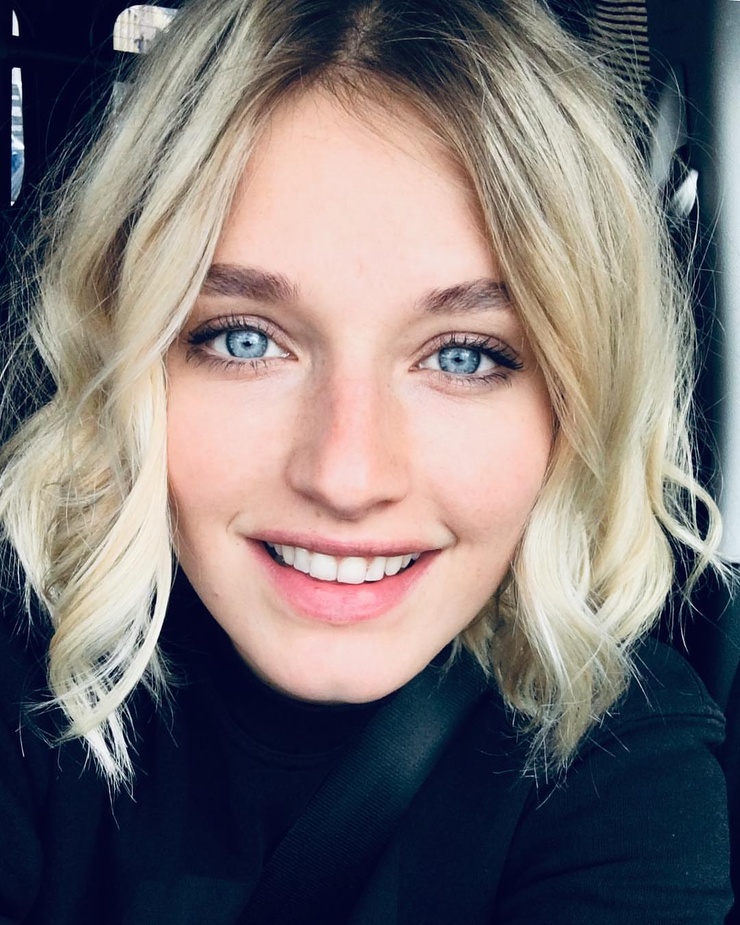 Picture of Ella-June Henrard