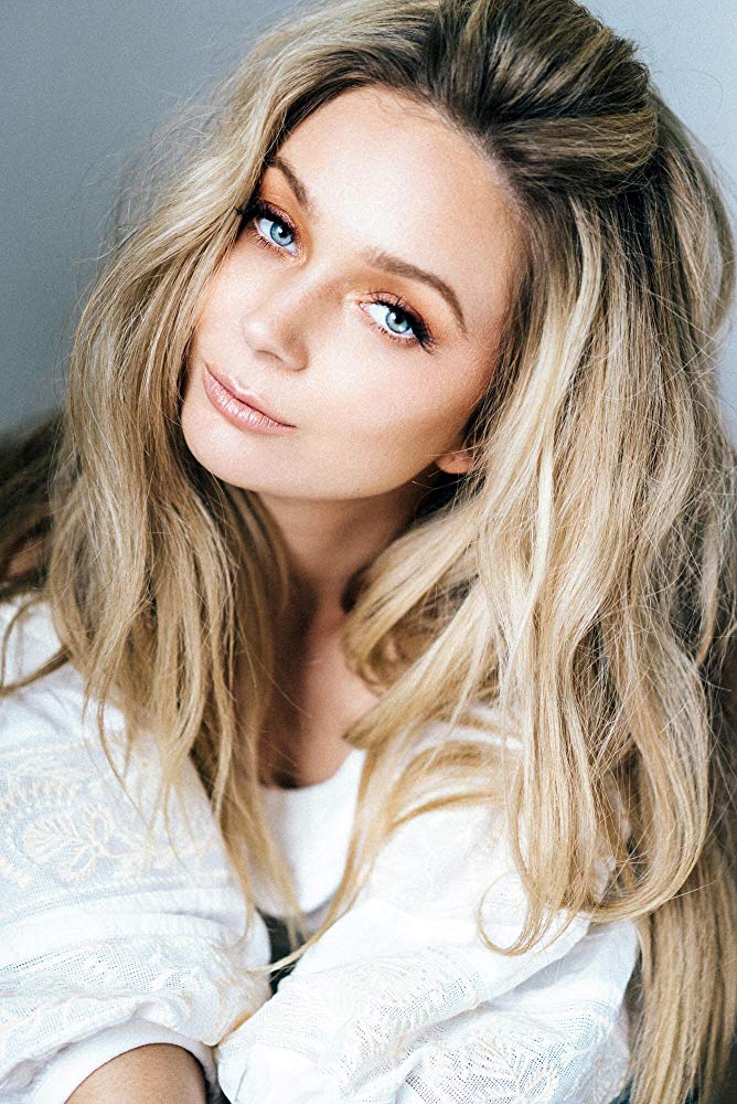 Picture of Courtney Paige