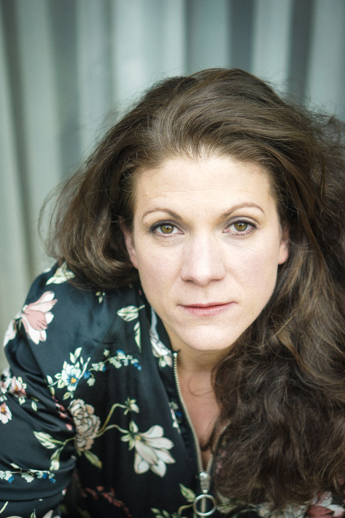 Andrea Zum Felde picture