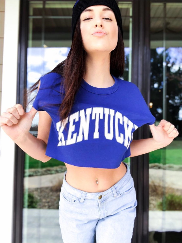 Picture of Stephanie Tyler Jones