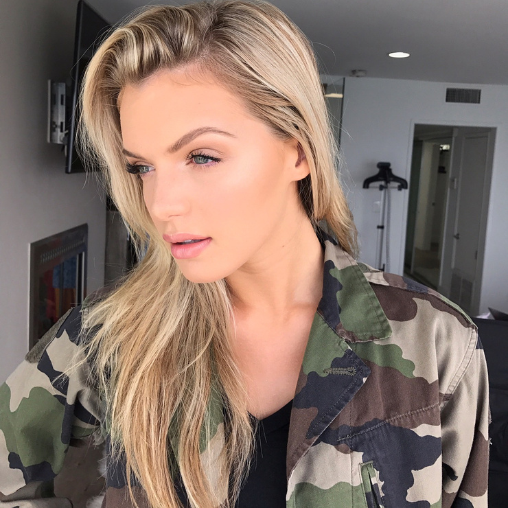 Image of Amanda Gullickson