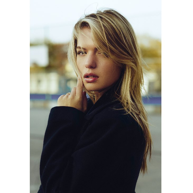Amanda Gullickson image
