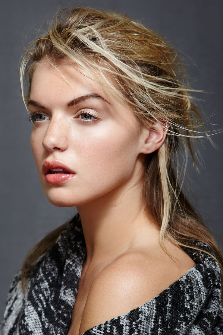 Amanda Gullickson image