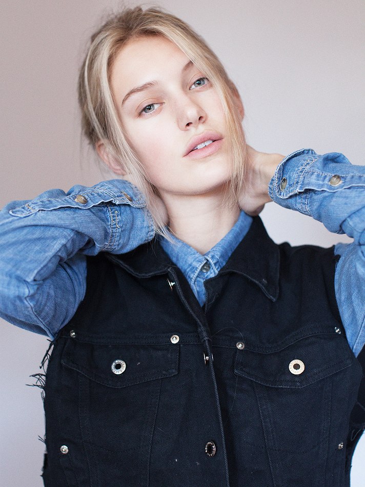 Picture of Caroline Lowe